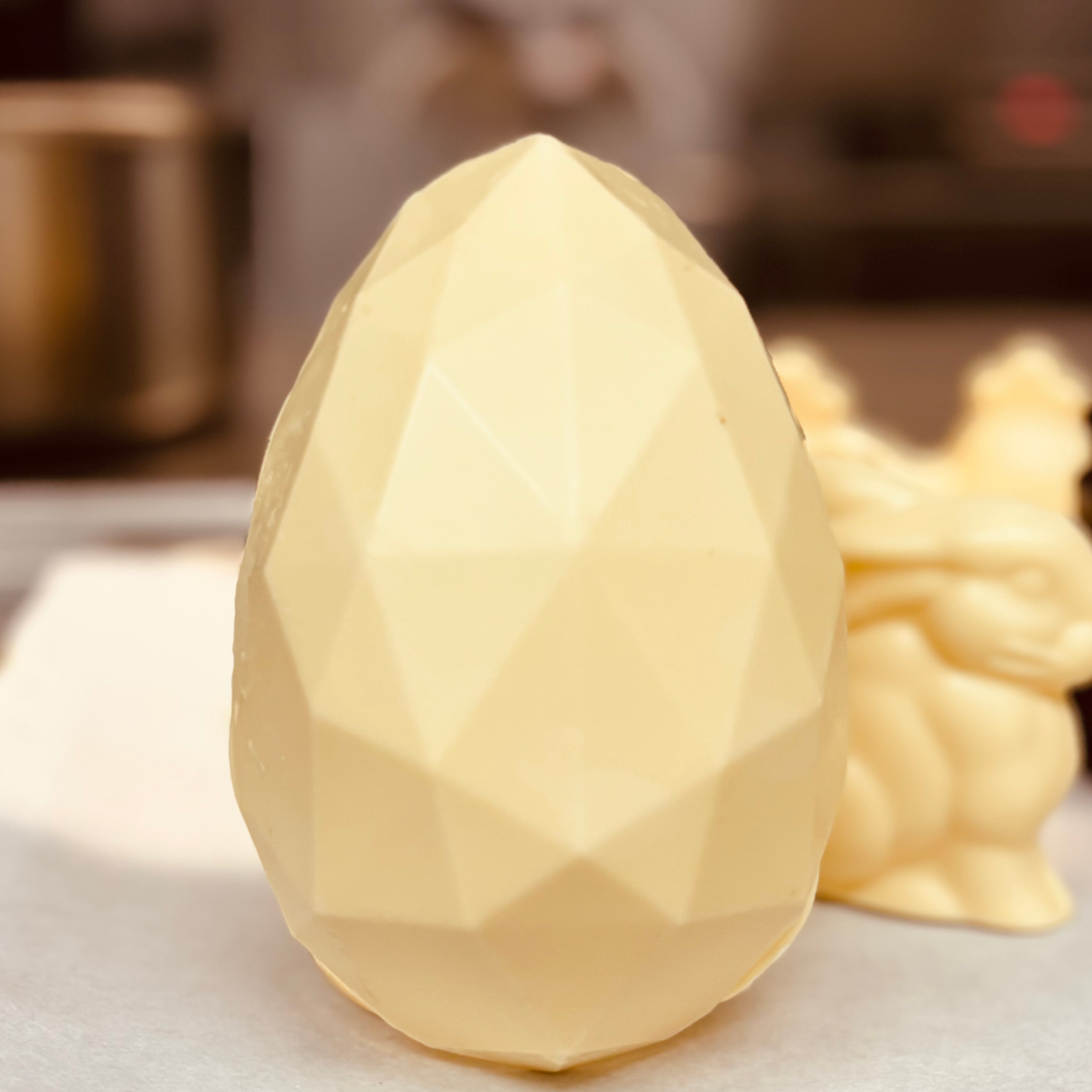 Huevo Choco Blanco 15cm – MO En La Cocina